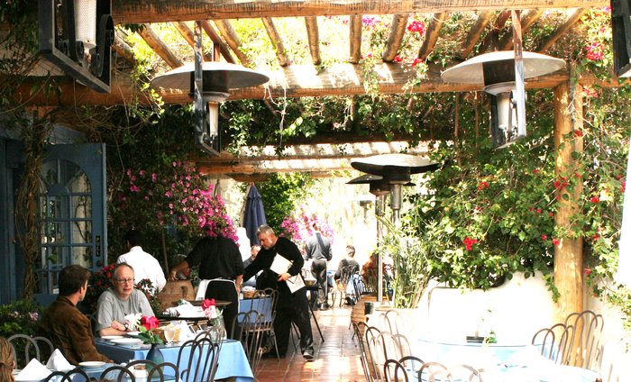 LA Spotlight: Taverna Tony | Club R